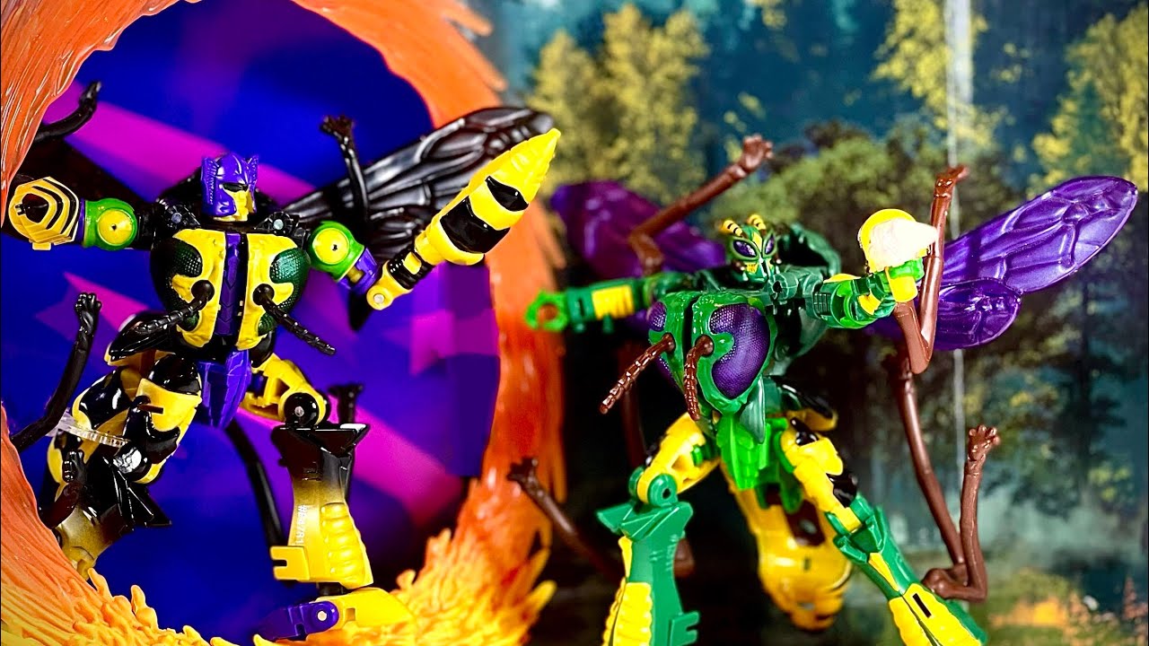 Transformers Kingdom Waspinator and Legacy Buzzsaw action figures ...