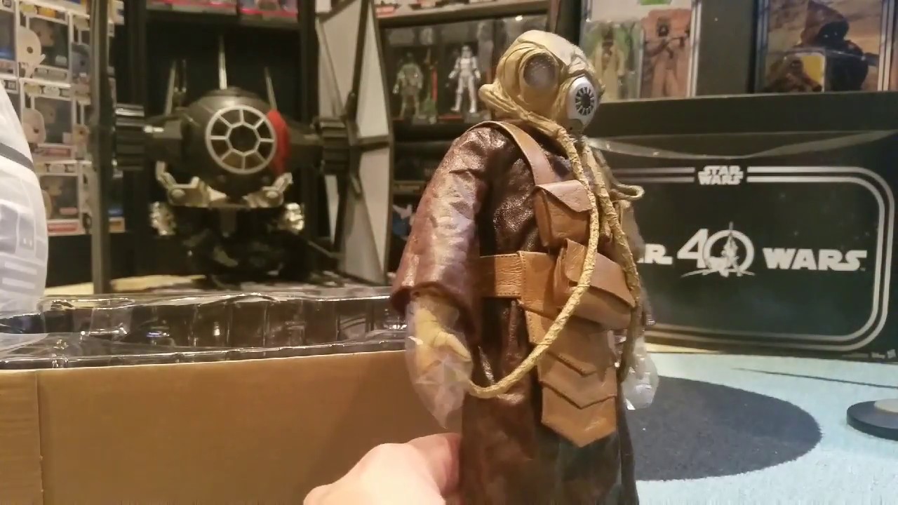 Sideshow Zuckuss 1/6 scale unboxing! - YouTube