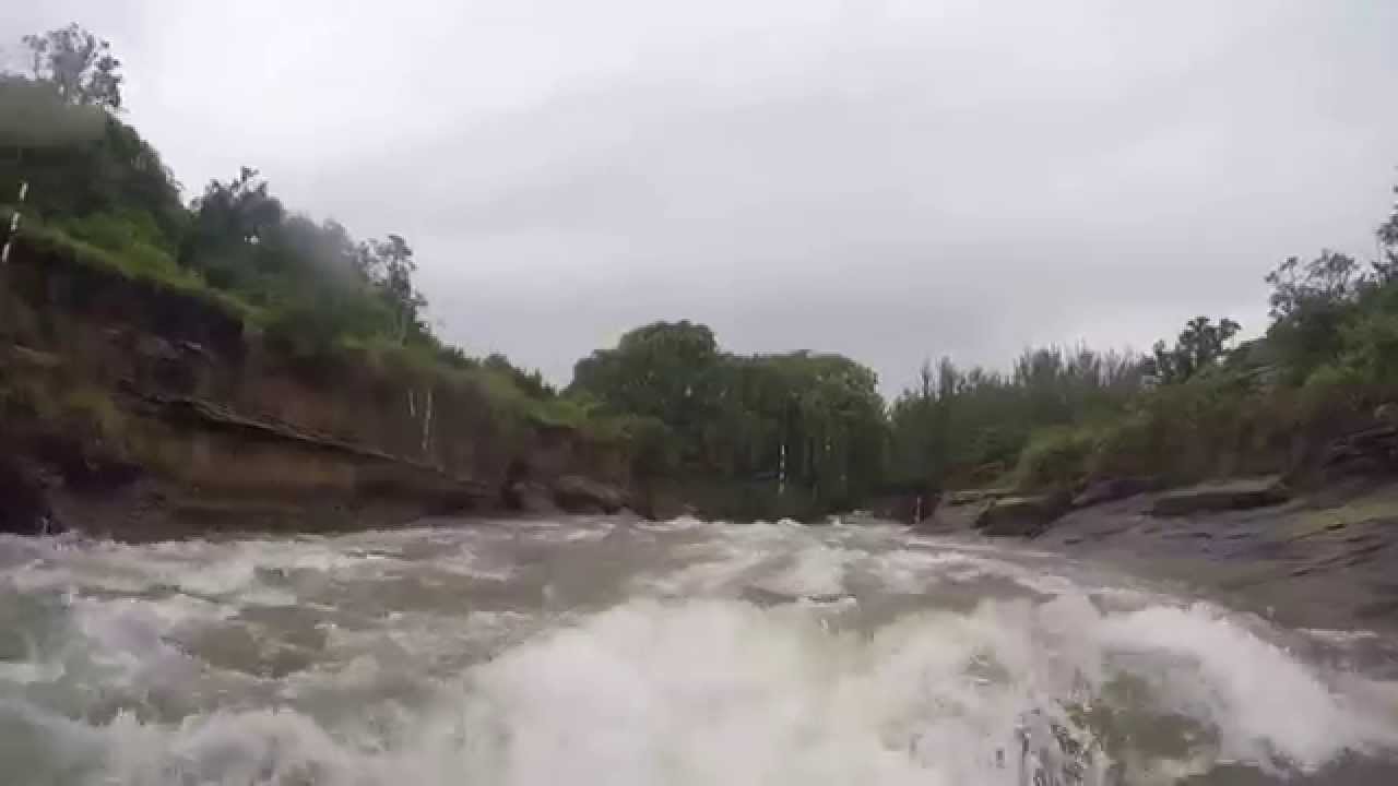 White Water Rafting on the Ash River; Clarens, Sou - YouTube