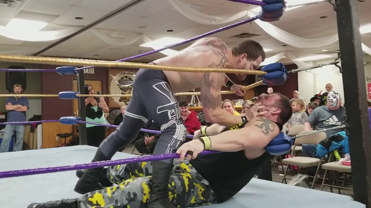 Moses Mayhem Vs Garrisaon Creed In A Falls Count Anywhere Match For The ...