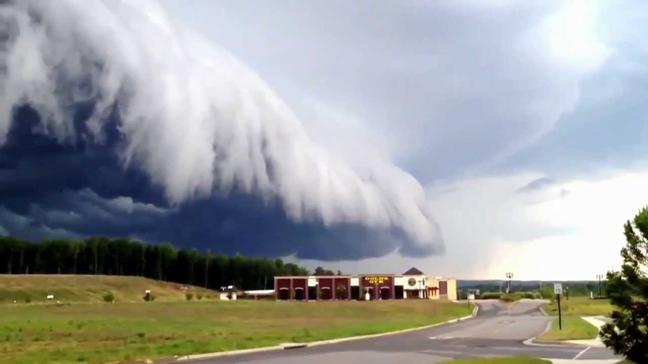 Scary Storm Clouds Approaching 2014 - YouTube