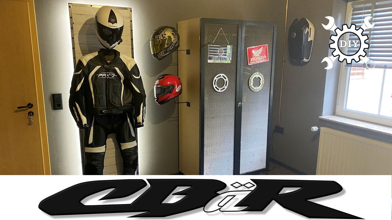 Men's Cave / Biker Room / Motorradzimmer - YouTube