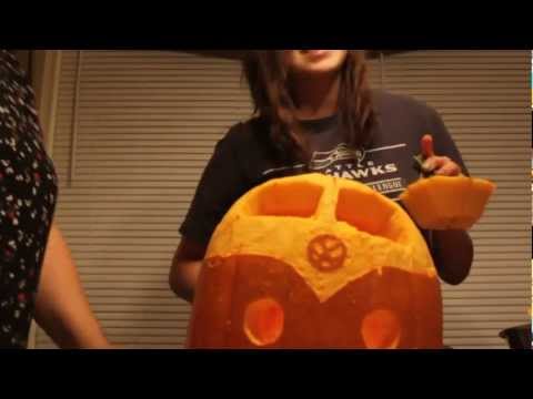 Volkswagen Van Pumpkin - YouTube