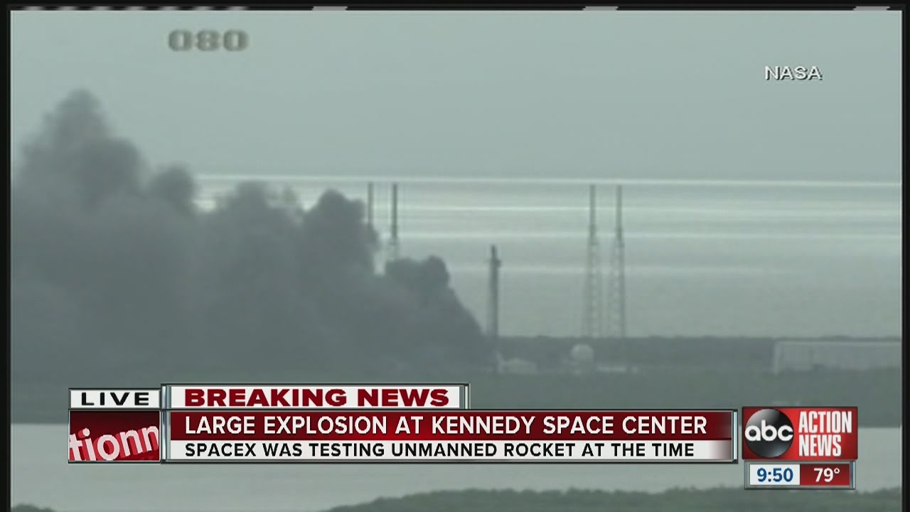 Explosion rocks SpaceX launch site in Florida during test - YouTube