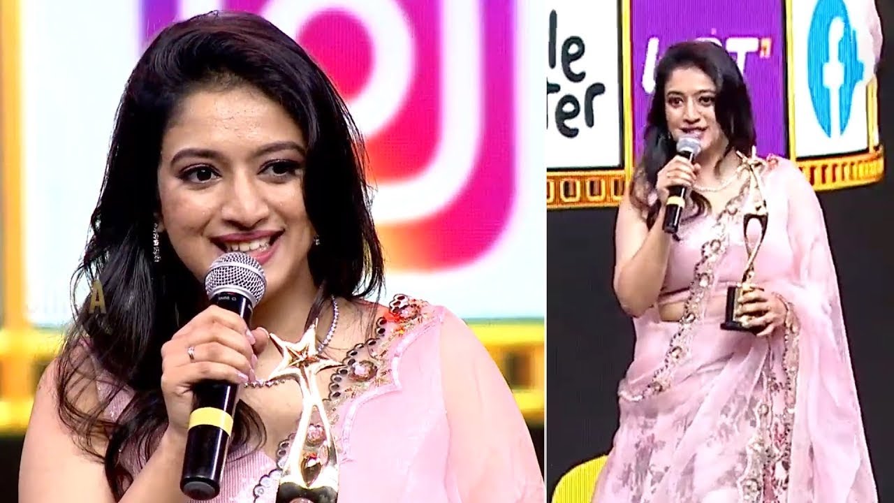 Nithya Mammen Wins Best Playback Singer For Most Popular Song ...