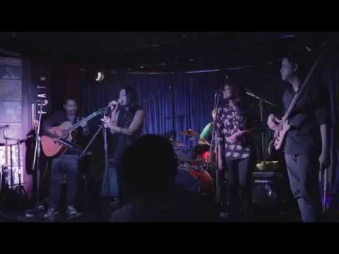River Man Band Say You Love Me live B flat 2 - YouTube