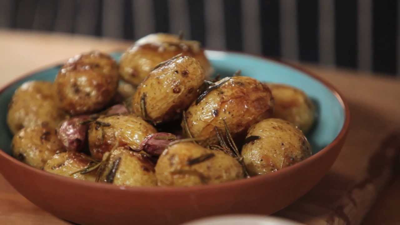 Jamie Oliver Herb Crust "How to" | Fiddes Payne. - YouTube