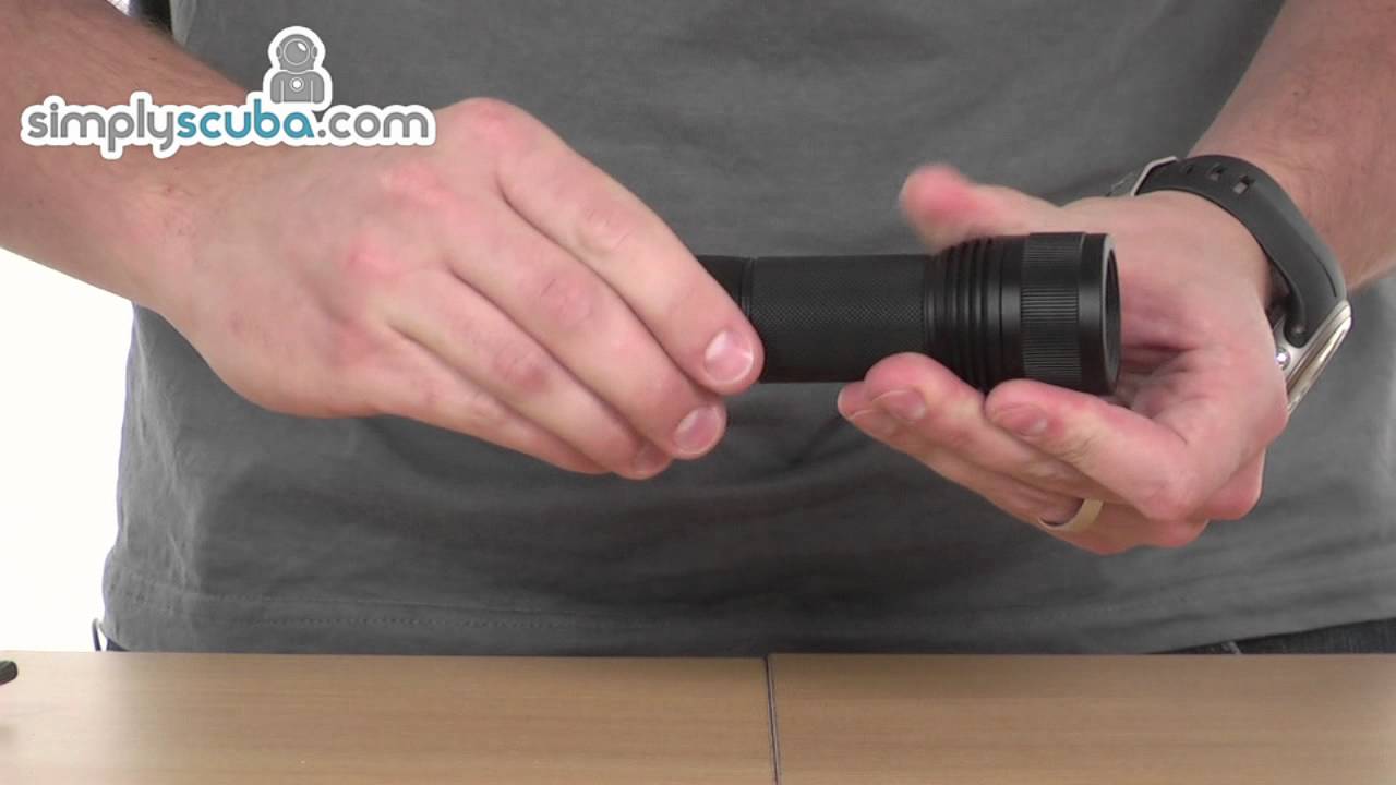 Hollis LED Mini 3 Torch- www.simplyscuba.com - YouTube