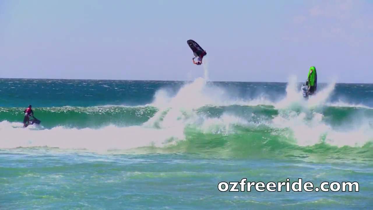 4 jetskis backflipping off the same wave - YouTube