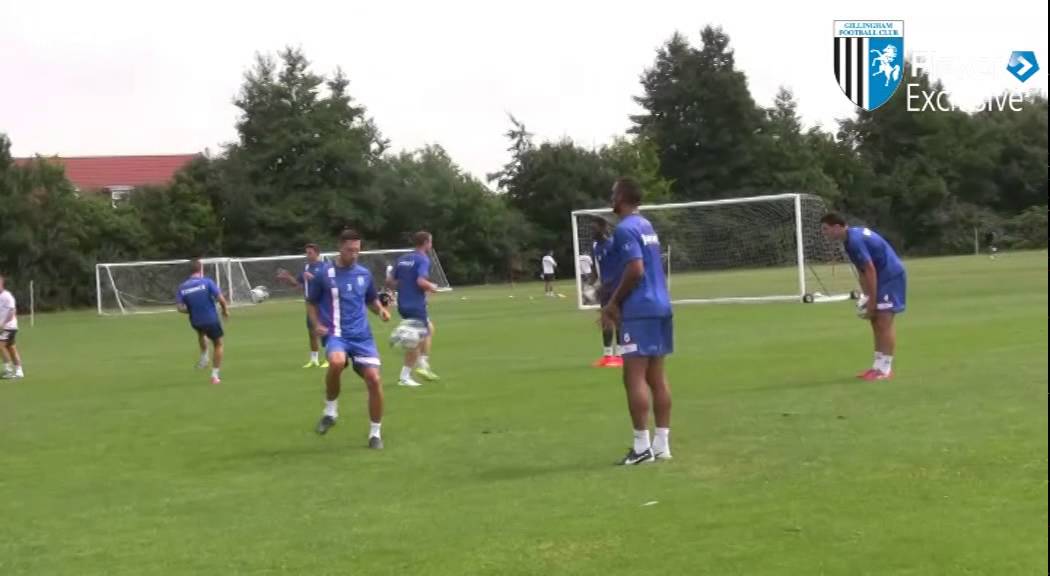 Gillingham FC Training Session - YouTube
