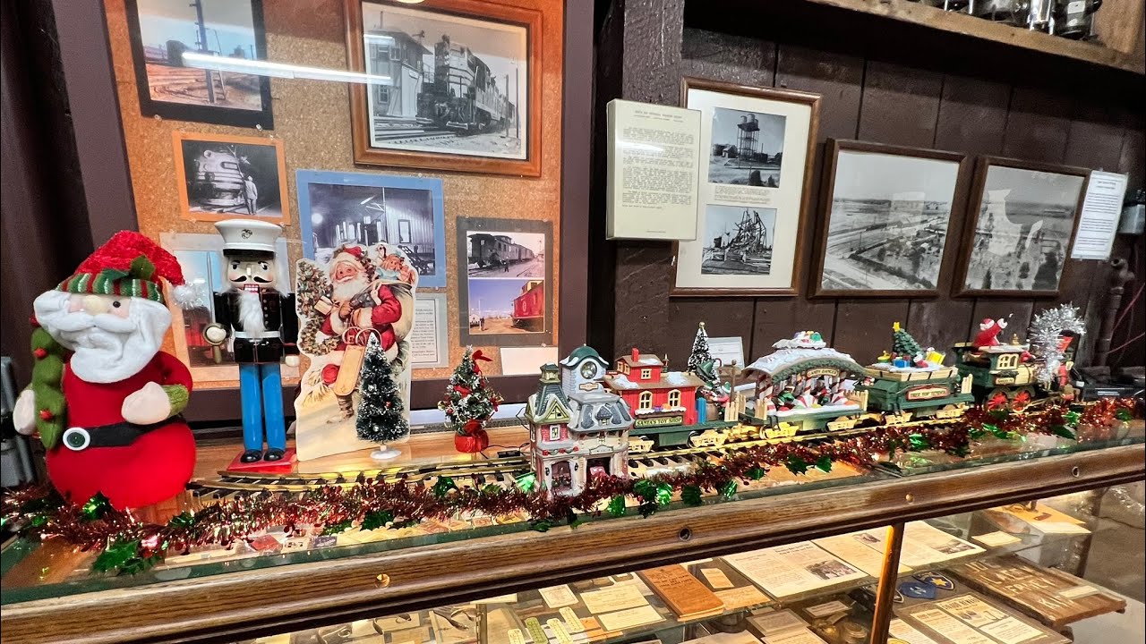 Railroad Museum at Santa Clara Train station - YouTube