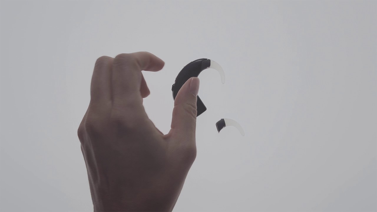 How to Change Earhooks on your Baha® 5 SuperPower Sound Processor - YouTube
