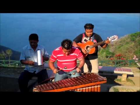 Marimba Music - Caratina Nicaragua.wmv - YouTube