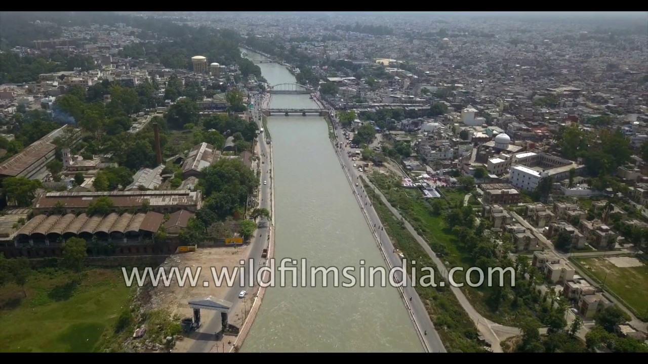 Roorkee aerial view: IIT, Ganga canal and crowded old town - YouTube