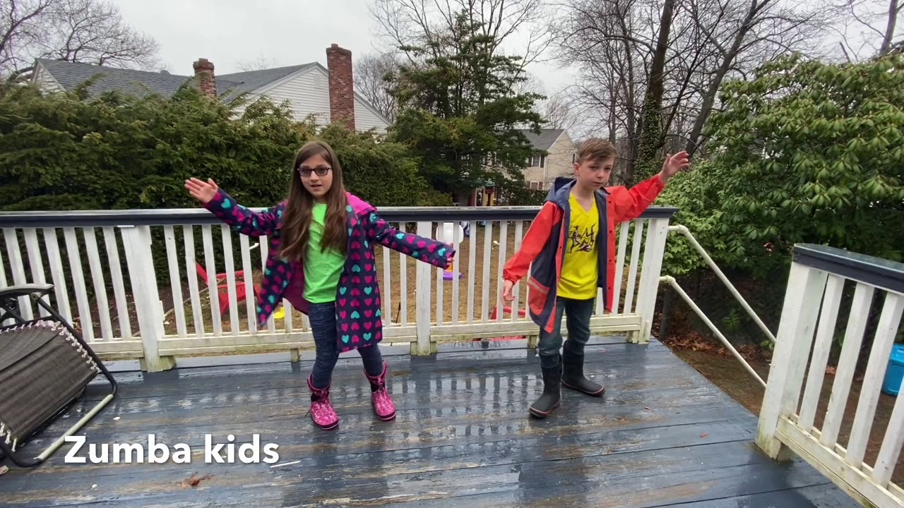 Zumba Kids-Rain Over Me - YouTube