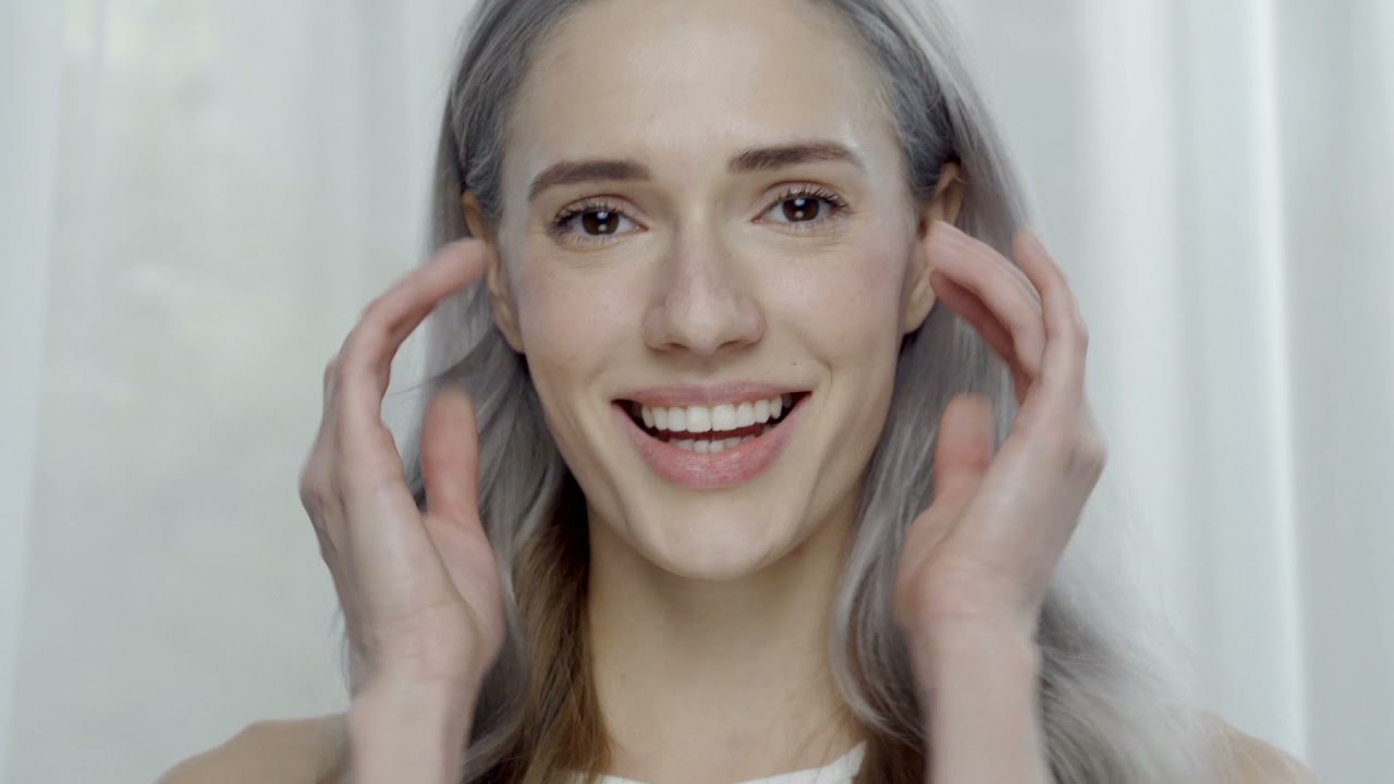 NEW SMILE LED WHITENING TEETH KIT - YouTube