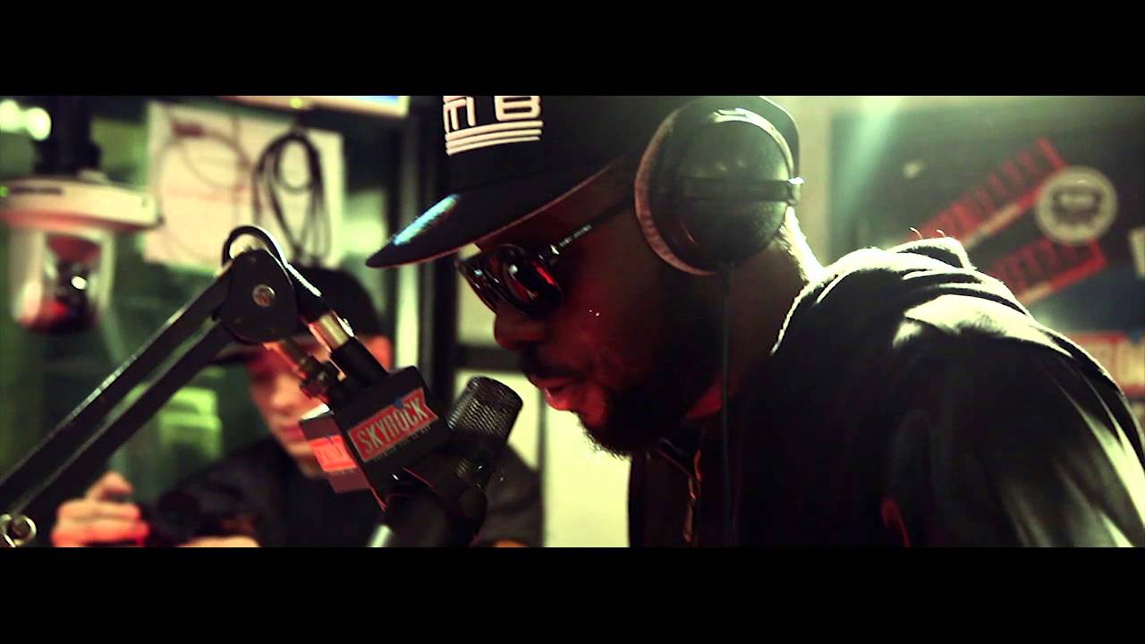 MAITRE GIMS - JME TIRE (live planete rap) - YouTube