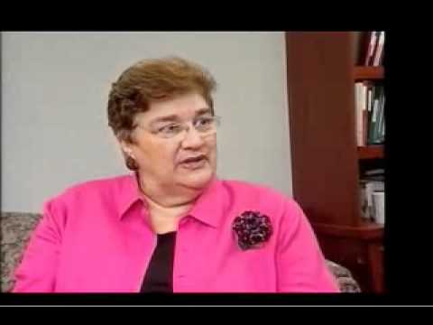 Judith Beck Phd talks about Cognitive Therapy - YouTube