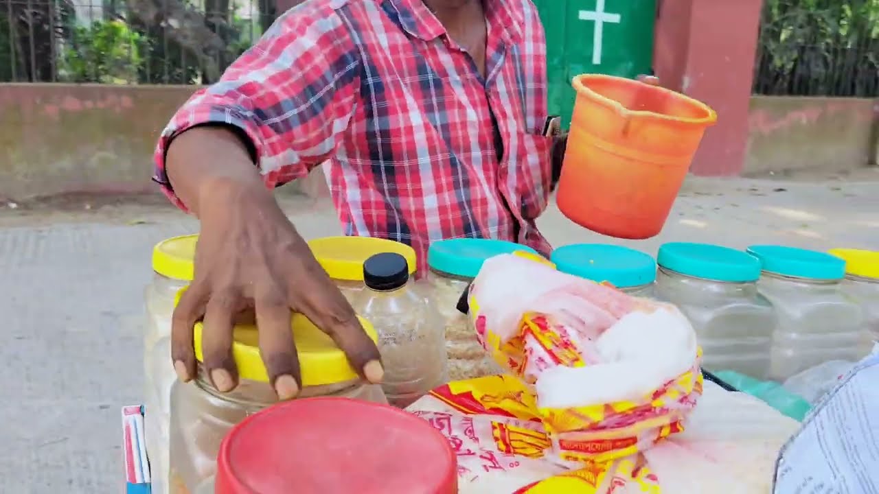Spicy Puffed Rice Jhal Muri | Street Food Bangladesh 2024 - Street Food ...