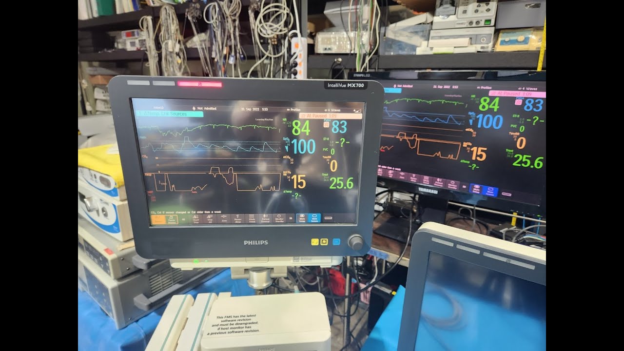 Philips IntelliVue MX700 Patient Monitor - YouTube