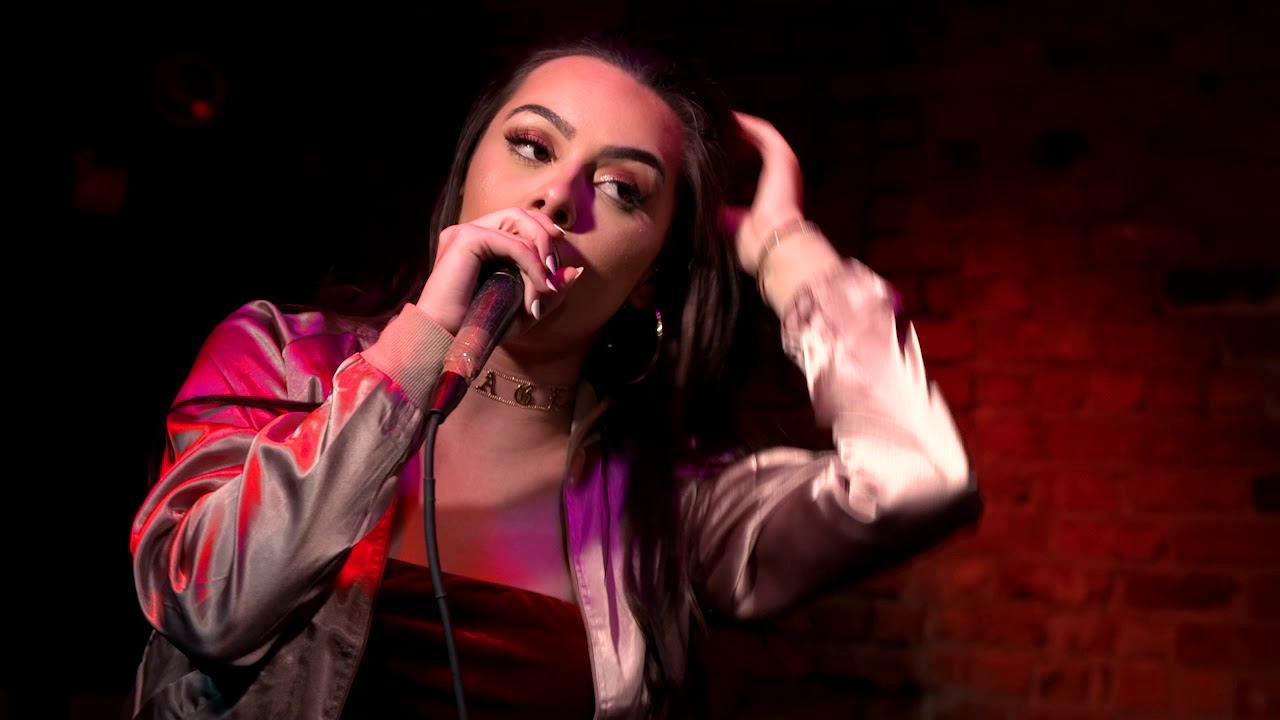 Maria Ellis - Thinking of You - Live at The Bitter End - Original Song ...