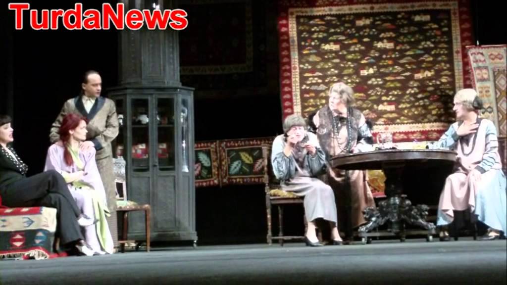 "Gaitele" (Teatrul Odeon) la Festivalul de teatru de la Turda - YouTube