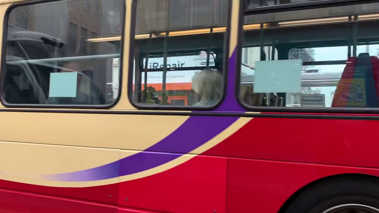 BRIGHTON & HOVE BUS ROUTE 6 ARRIVING INTO WESTERN ROAD BRIGHTON - YouTube