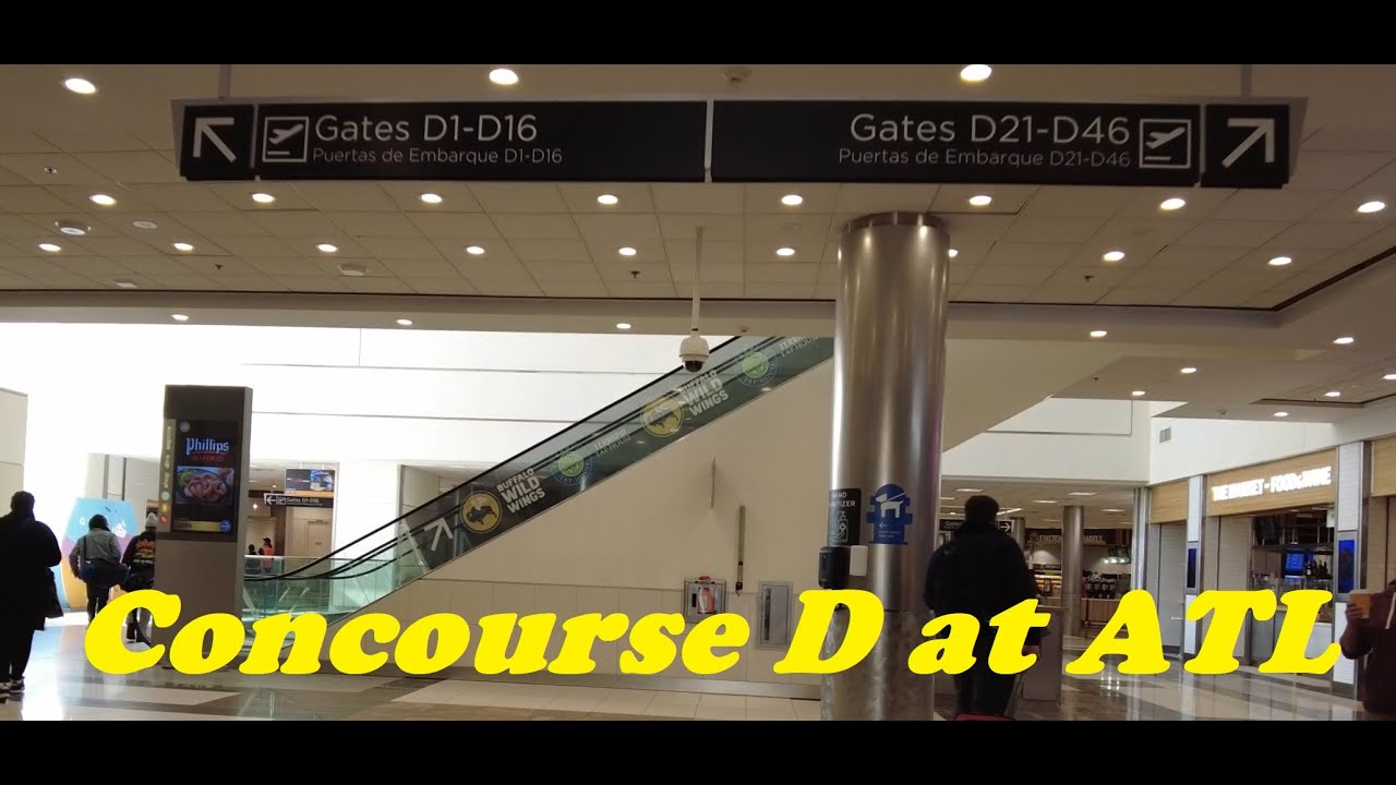 Walkthrough of narrow Concourse D – Atlanta Airport (ATL) - YouTube