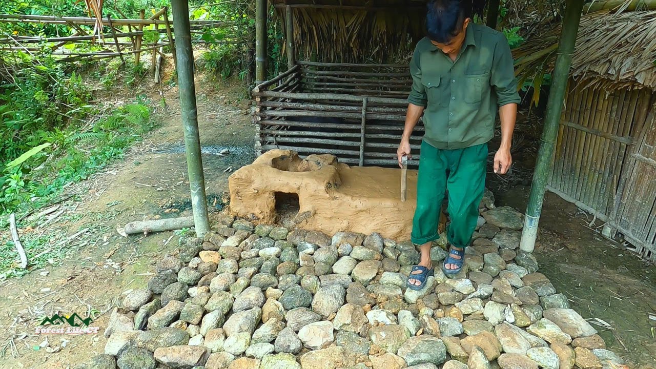 Clean up the breeding area and repair the pig farm, wild alone, survive ...