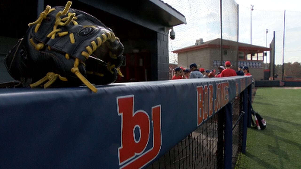 Bob Jones wins Perfect Game Showcase - YouTube