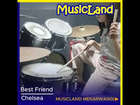 Chelsea : Drum class for kids - YouTube