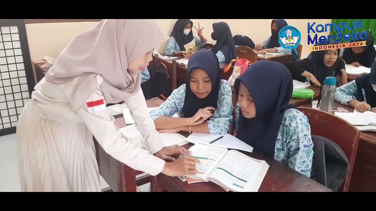 BELAJAR, MENGAJAR, BERPIJAR DIRUANG-RUANG MERDEKA KM 4 UPT SMPN 3 ...