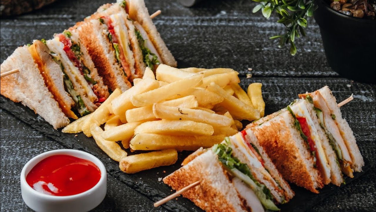 Grill club sandwich| Original recipe club sandwich 🥪 pure Punjabi ...