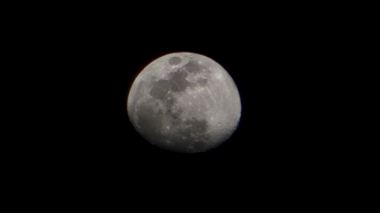 Exposing Samsung's Moon Zoom on the S24 Ultra. 25x vs 25.1x is the real ...