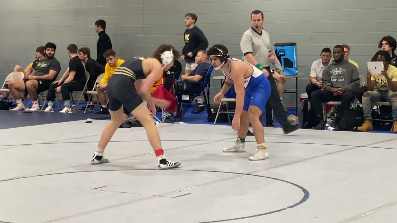 Carolina Clash vs Gavin Quiocho (Glenville State) - YouTube