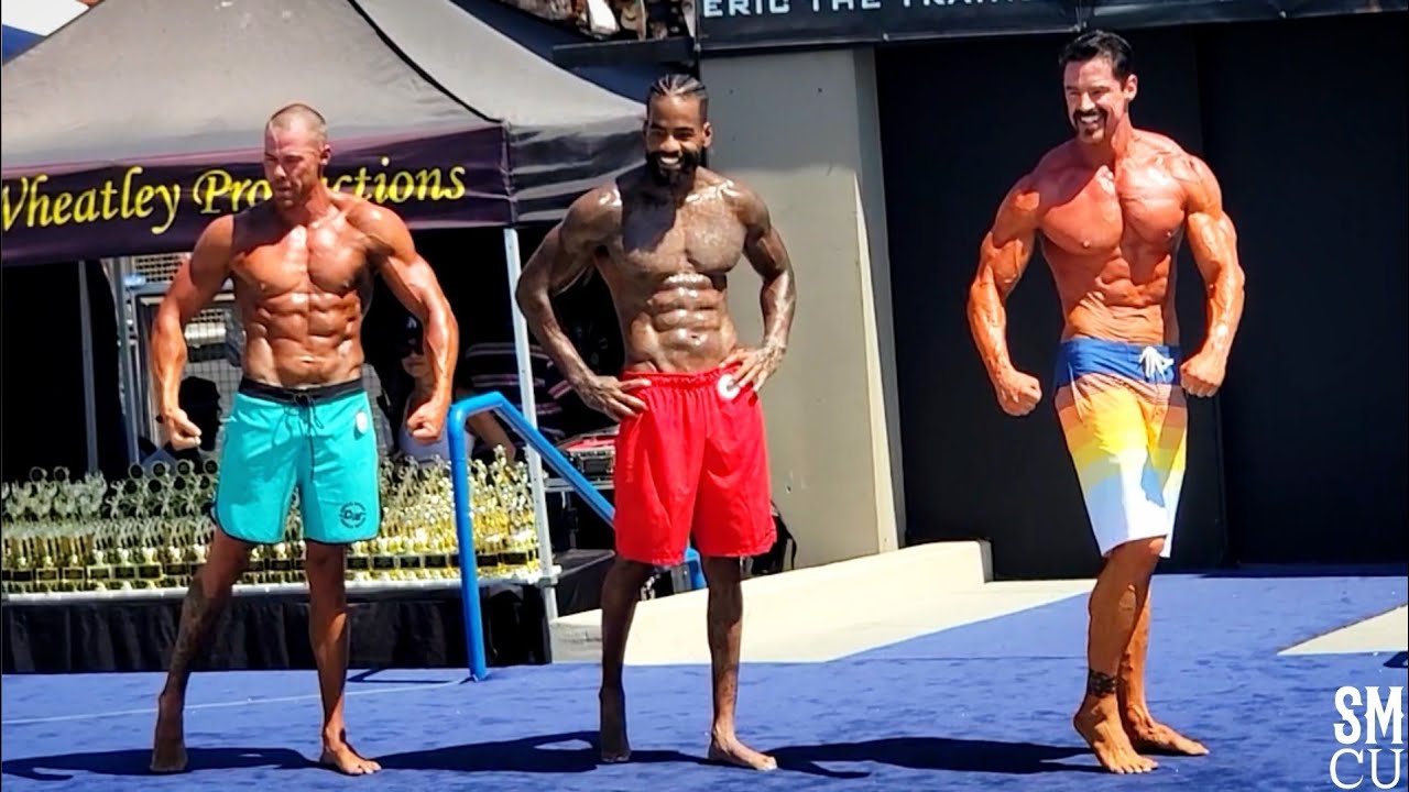 Physique Pose Off At Muscle Beach Youtube