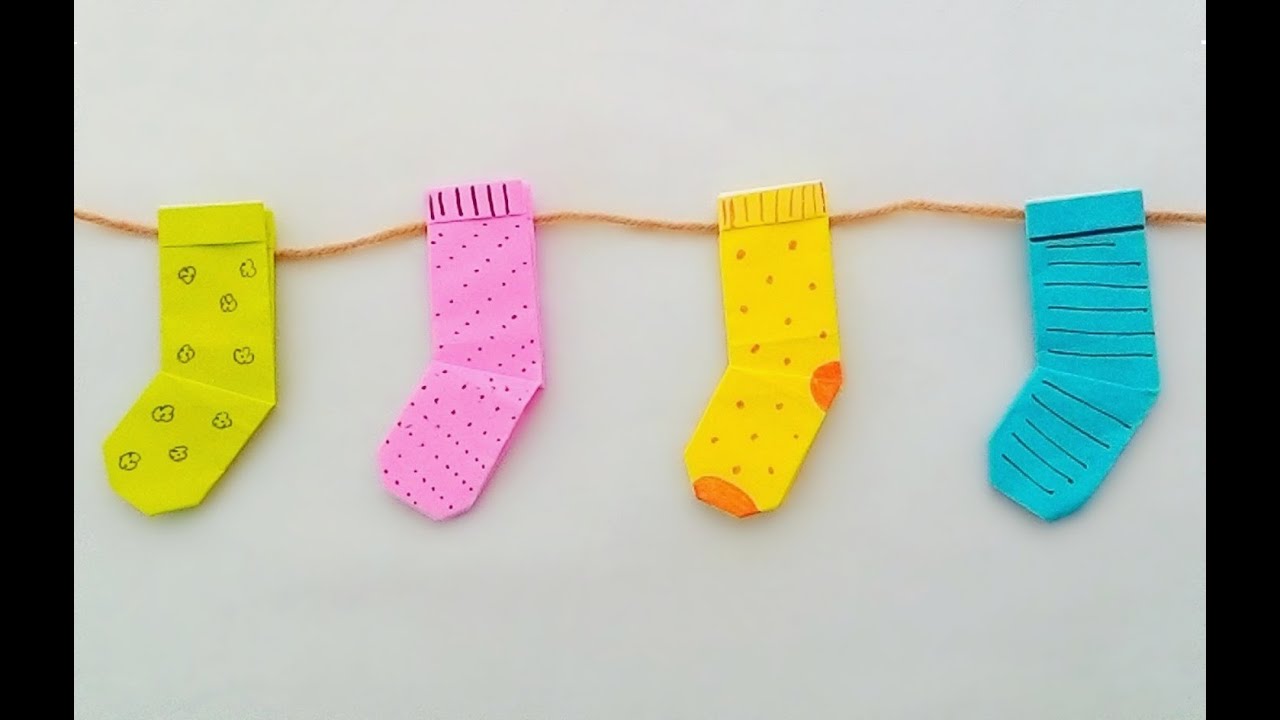 Origami socks / พับถุงเท้าด้วยกระดาษโน้ต - YouTube