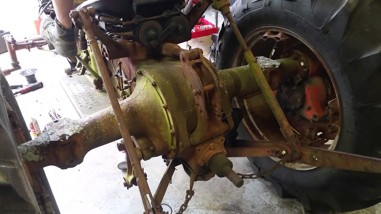 1950s ford 900 tractor PTO - YouTube