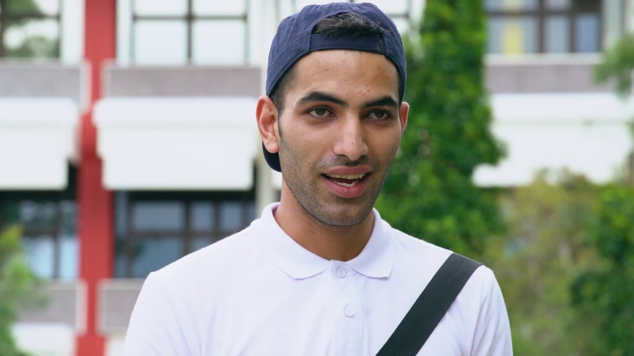 Student experience from Diploma of Commerce student, Ramin - YouTube