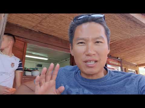 #ASMR #TravelingAlone Episode 3: oysters fresh off the boat, Drače, Croatia 🇭🇷