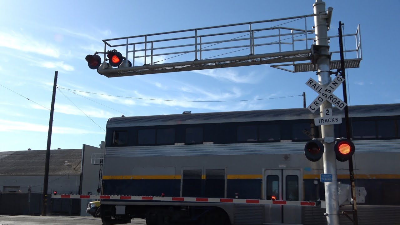 Amtrak CDTX 6962 San Joaquins 710 East - California St. Railroad ...