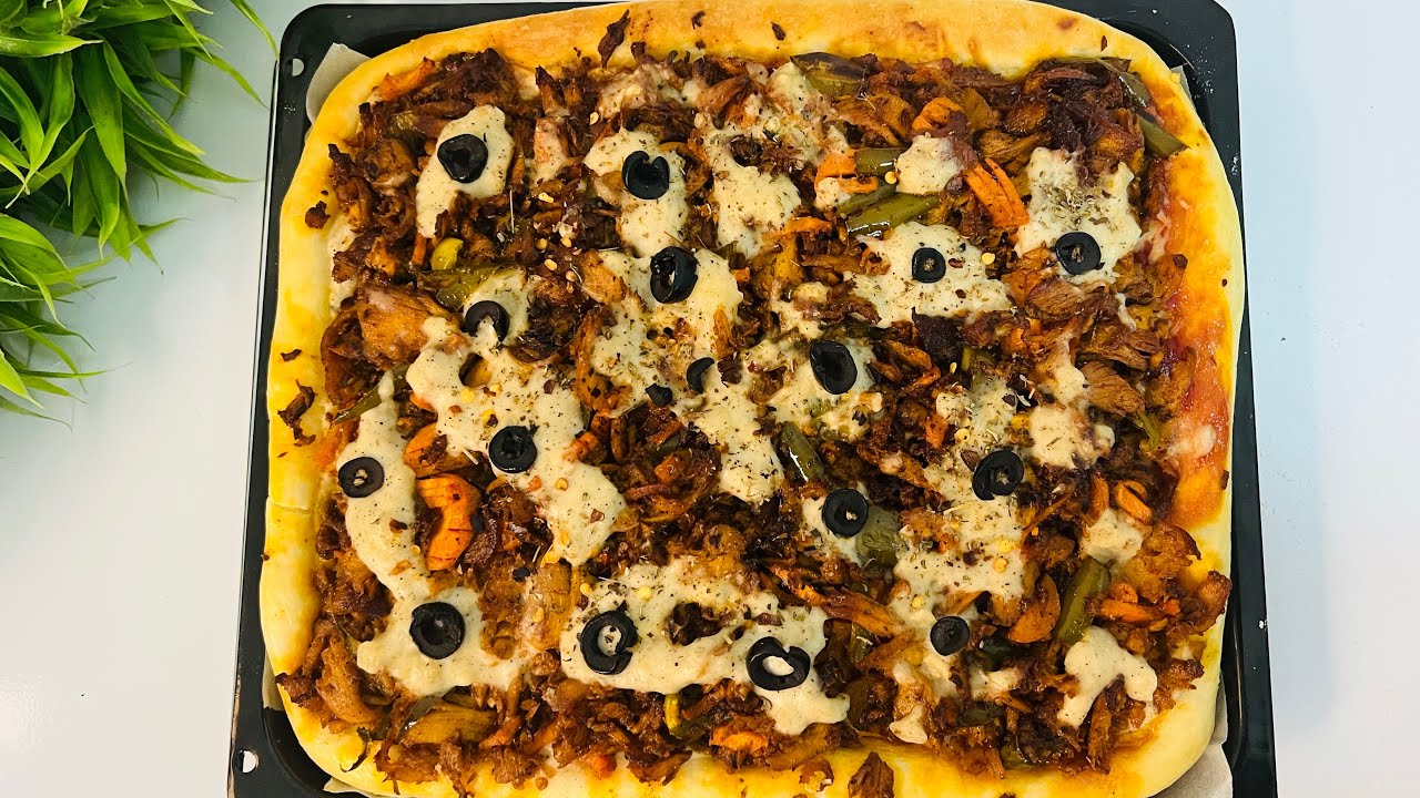 RAMADAN SPECIAL 🌙 Try This Unique Chicken Square Pizza Recipe That Too ...