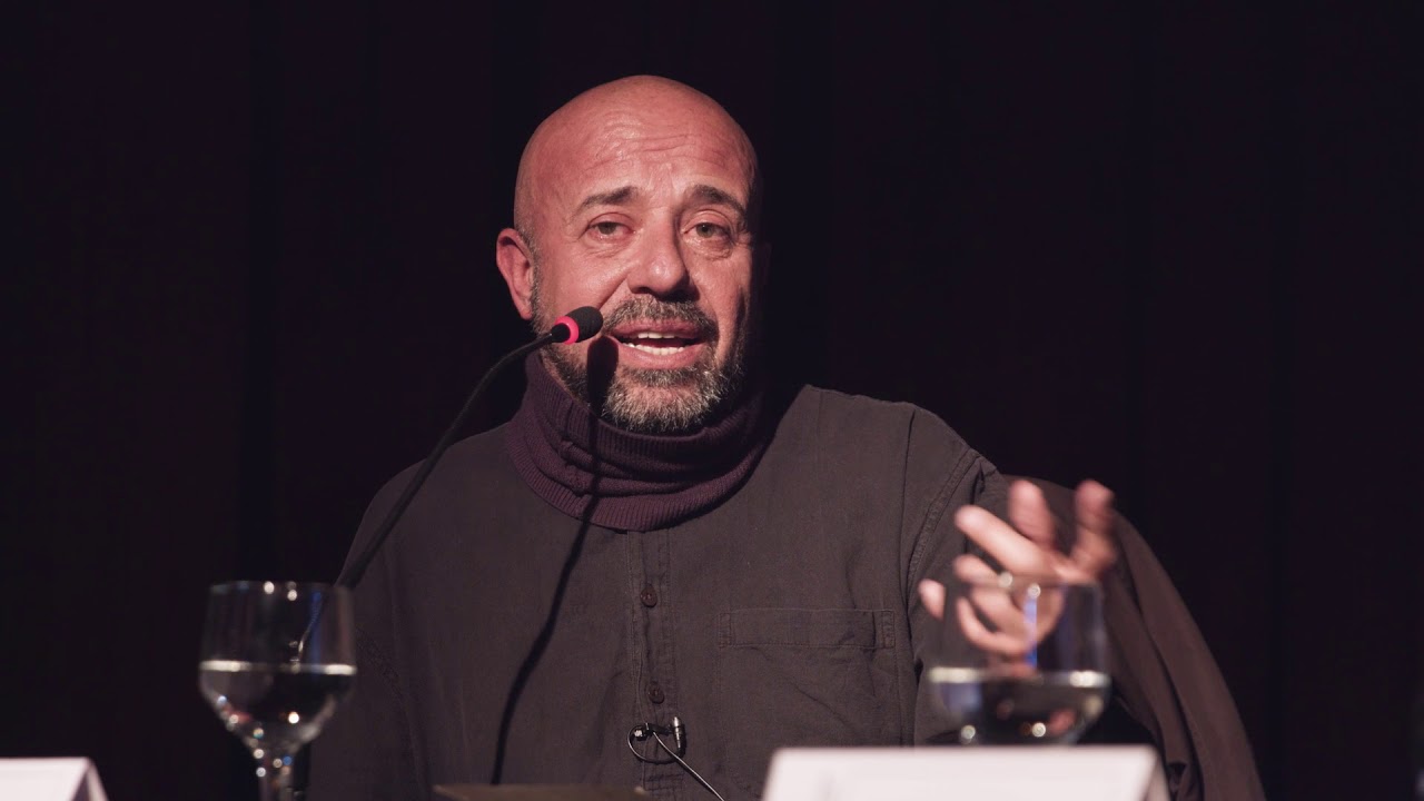 Entrevista Pública a Mario Bellatin por Leo Cherri - YouTube