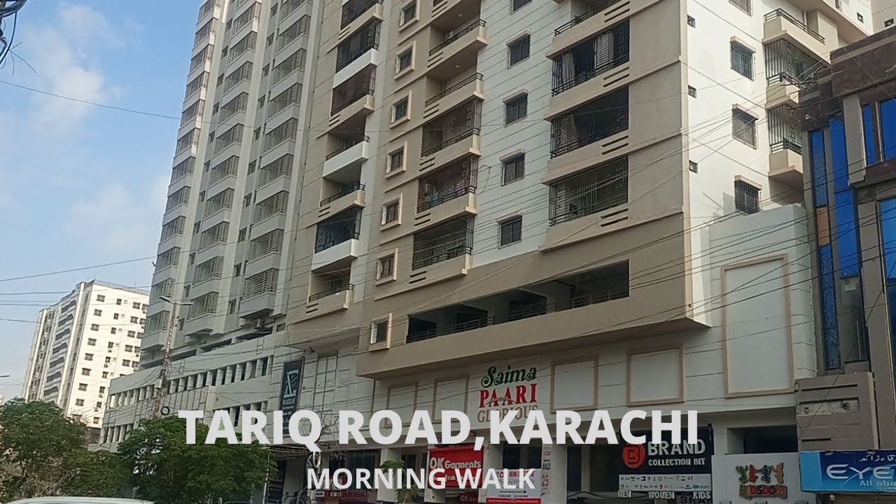 Karachi street morning walk | Tariq Road | Most demanding bazaar ...