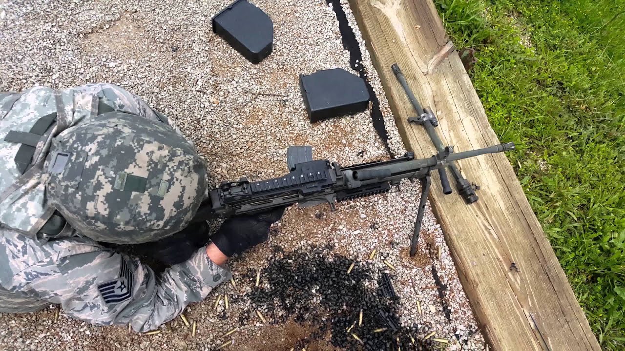 Running the M249 with a magazine instead of a belt - YouTube