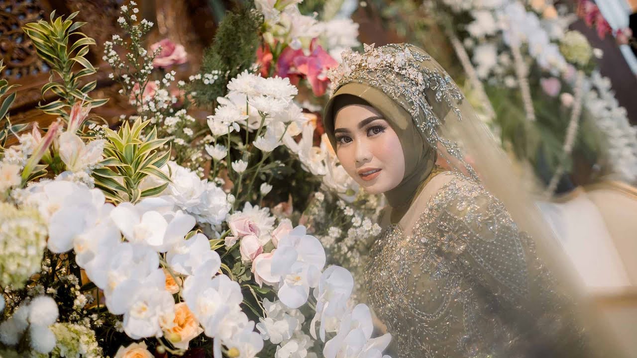 The Wedding of Widya & Agung - YouTube