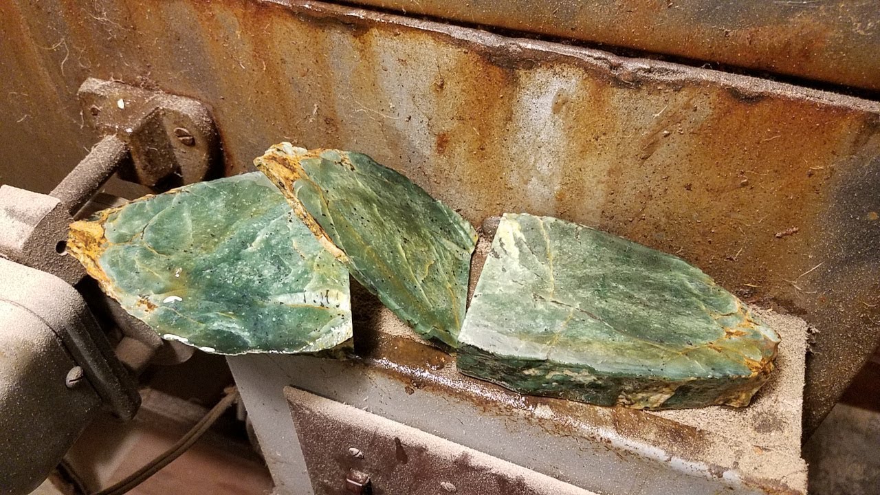 Big Rock Saw: Cutting Delaware Stone for a Marble - YouTube