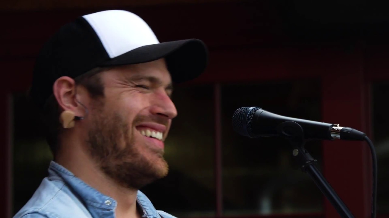 Tom Dobson Brings 'American Man' to Wolf Cider Jam - YouTube