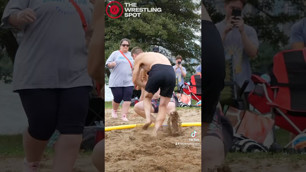 Anthony Pavia with a quick push out against Mark Hinman - YouTube