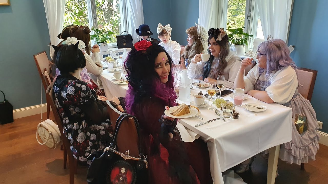 HELLOCON 2021: Domus Reginae Turku Tea Party - YouTube